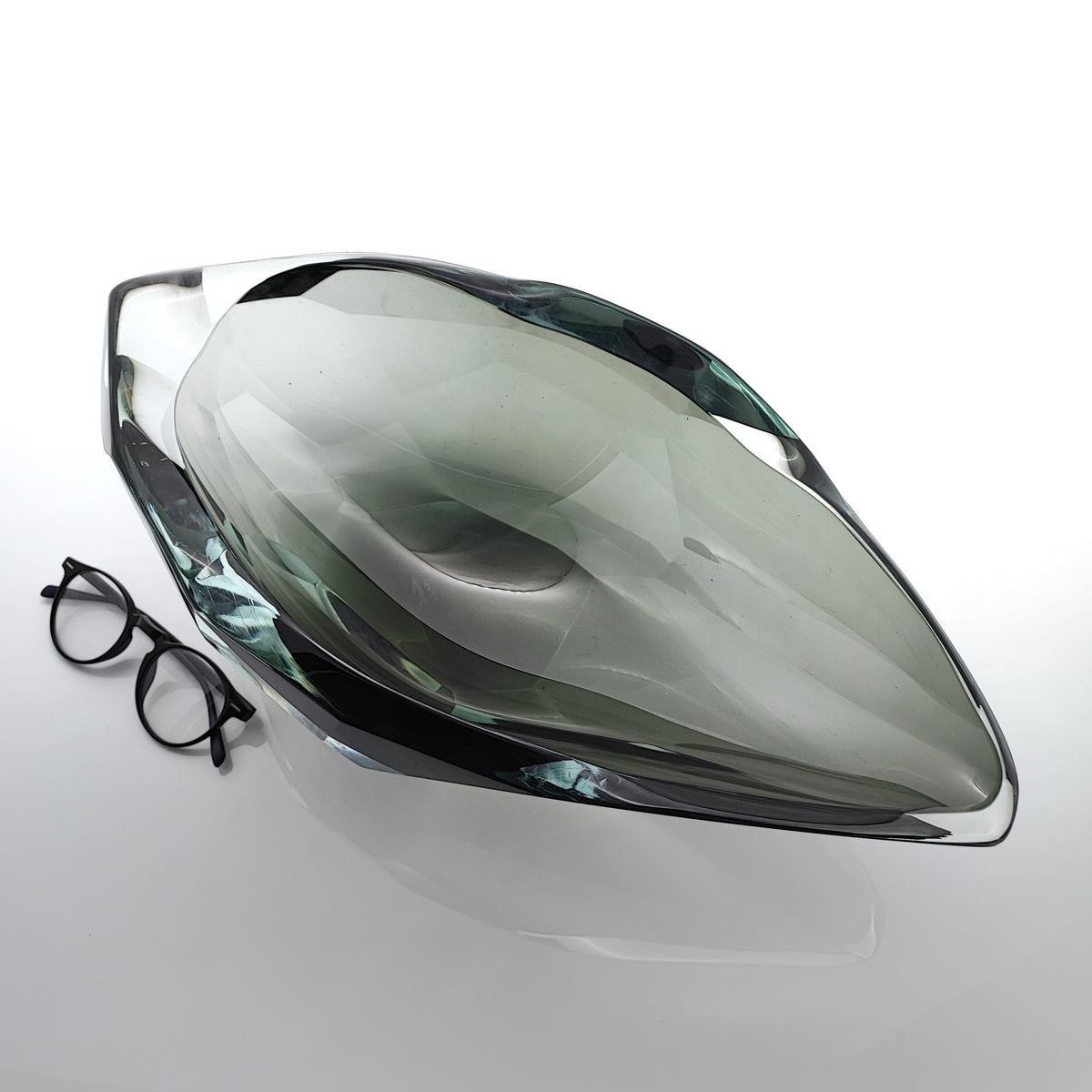 Carved Cut & Polished Vessel – David Reade Glass Art