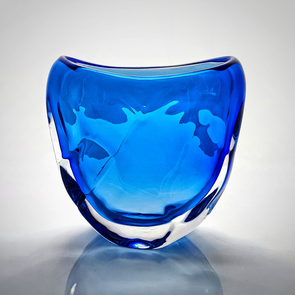 Sculpted Free Form Vase – David Reade Glass Art